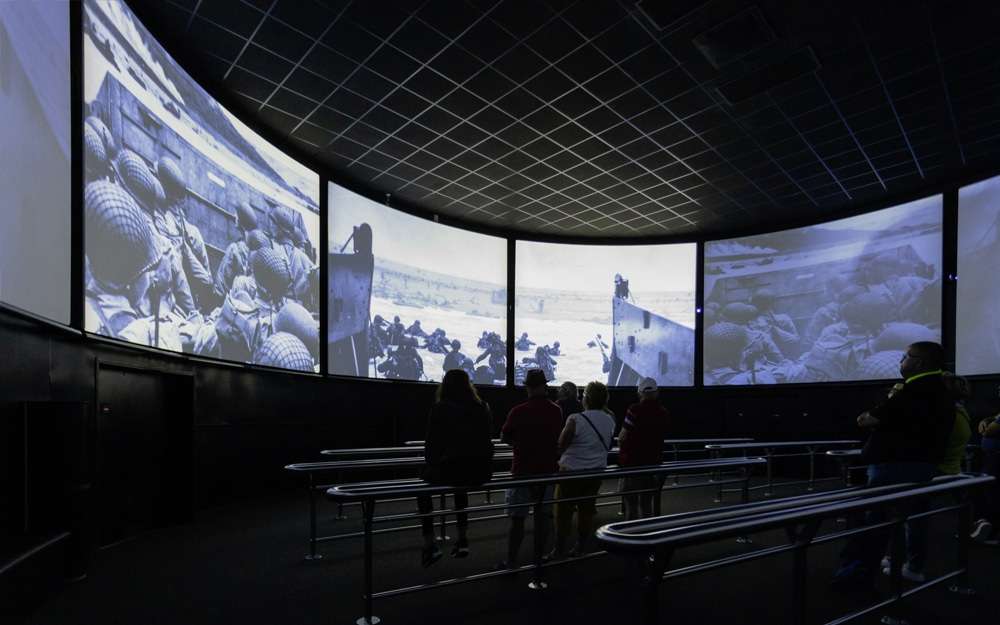 Arromanches 360 Circular Cinema - Normandy D-Day Tours